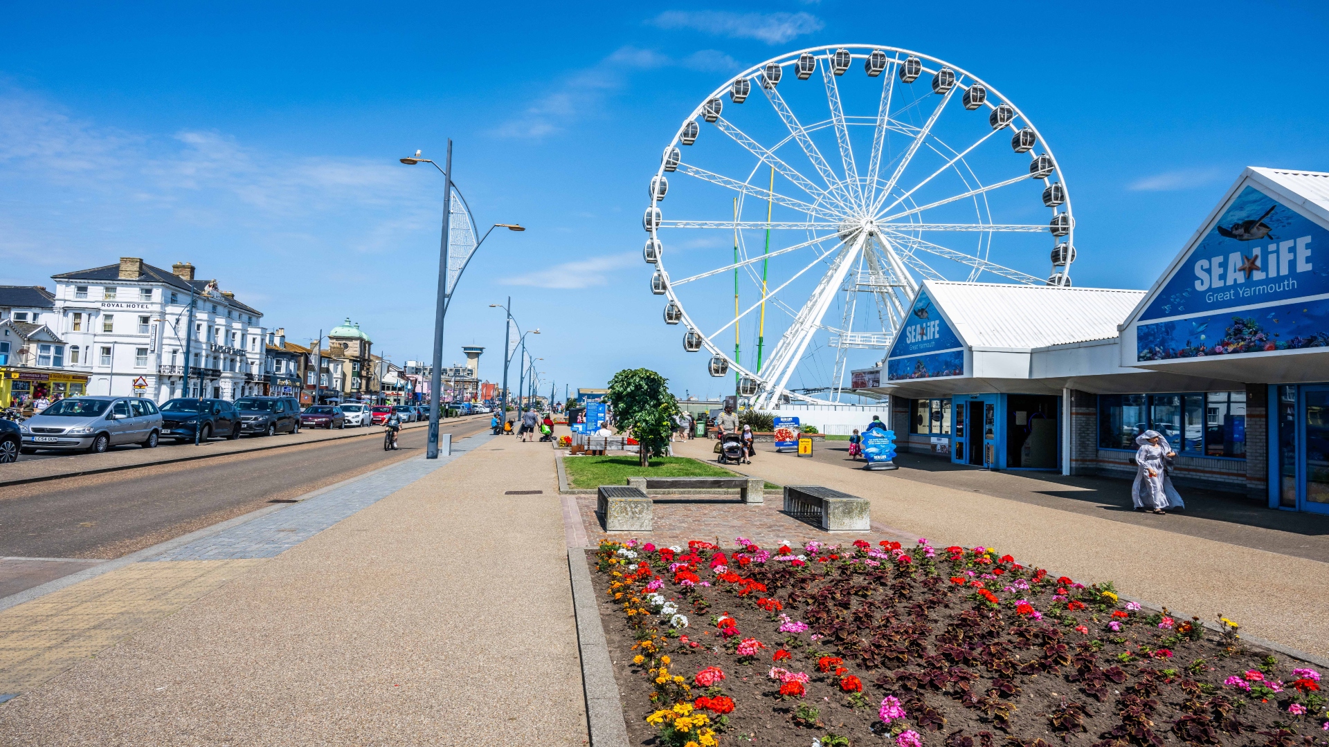 Great Yarmouth: The town enjoys a sunny climate, making it a popular ...